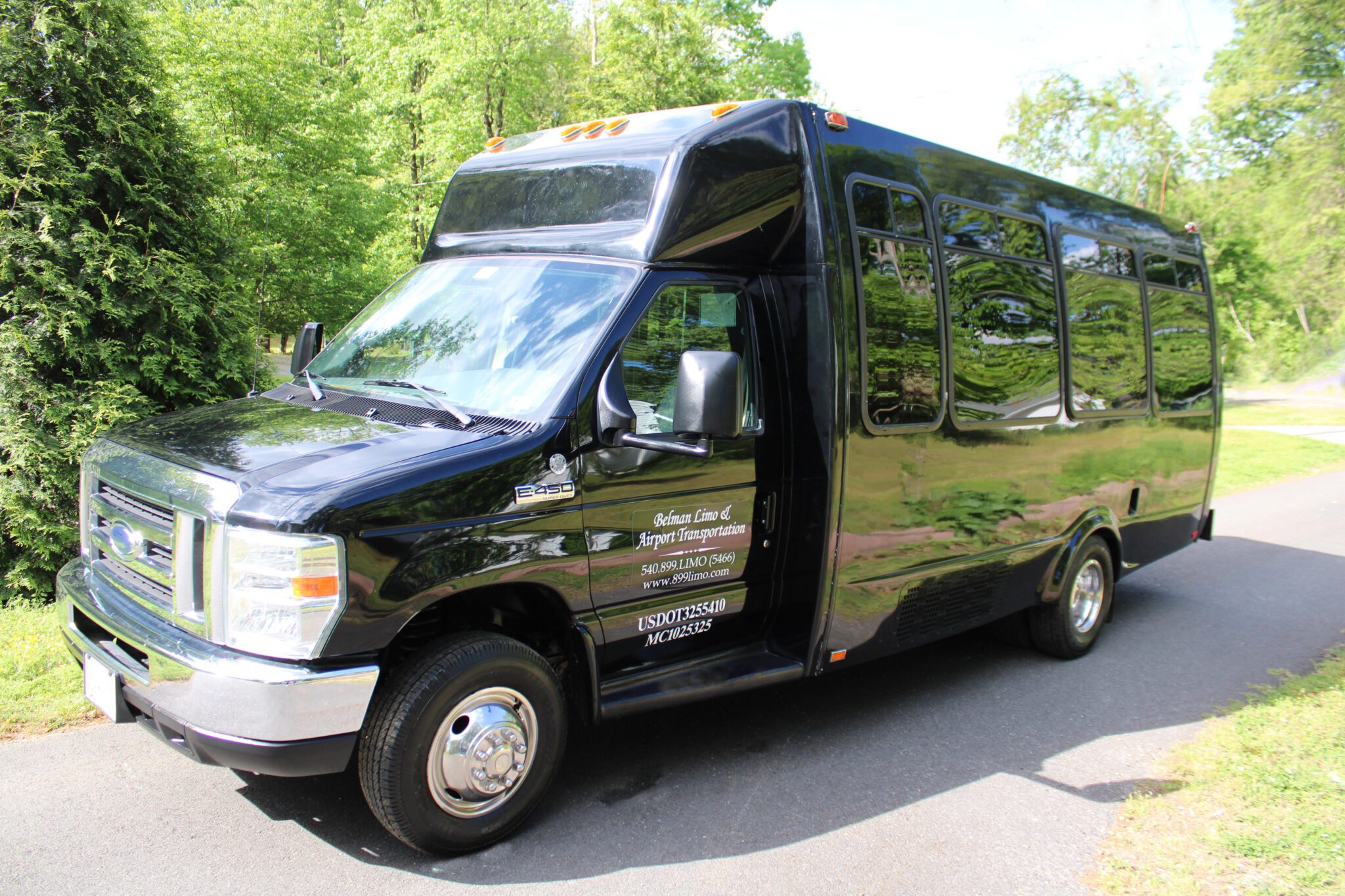 Limousine Bus (seats 12) - Fredericksburg Airport ShuttleFredericksburg ...